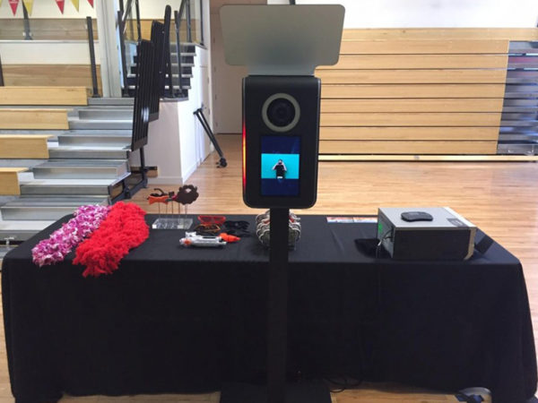 Infinite Photo Booth Rental In Toronto | Abbey Road Entertainment